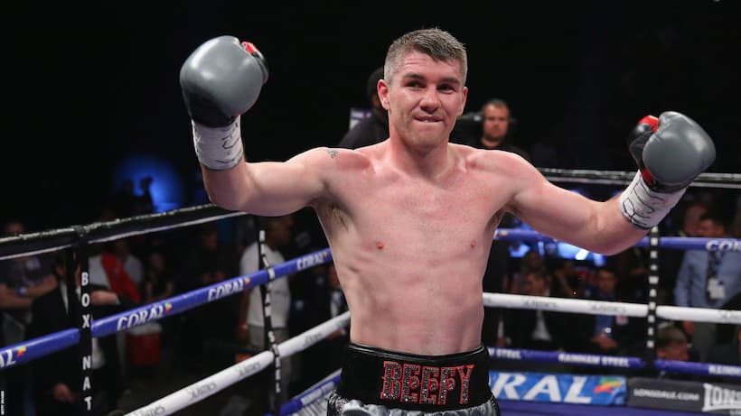 Liam Smith Re-Signs With Eddie Hearn And Matchroom Boxing