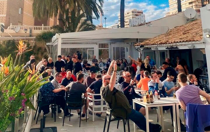The 5 Best Bars In Benidorm To Watch Cheltenham Festival 2025