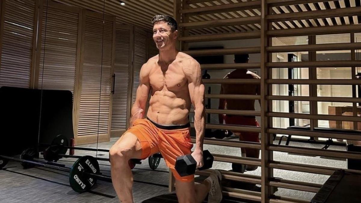Fittest Footballers Who're Defying Age – World Health Day Special