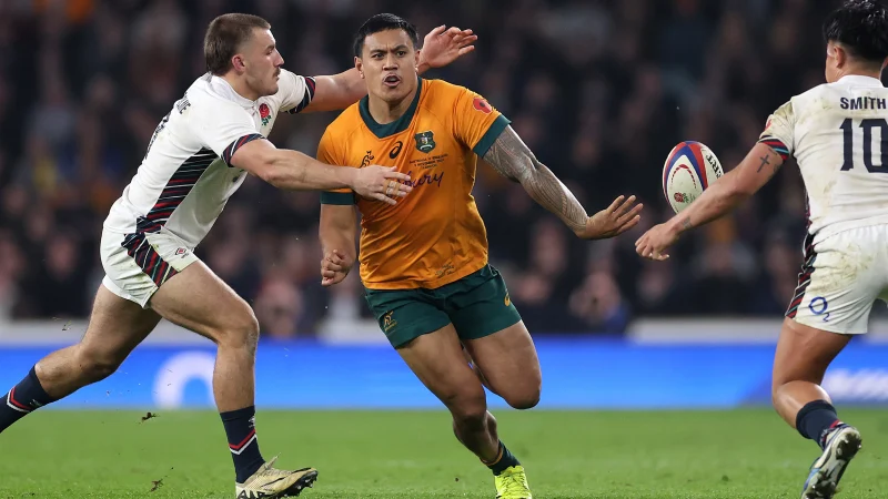 Len Ikitau: Exeter Chiefs Sign Australian International Centre