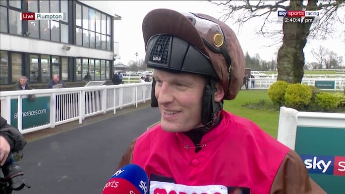 David Maxwell Retires After Suffering Broken Back