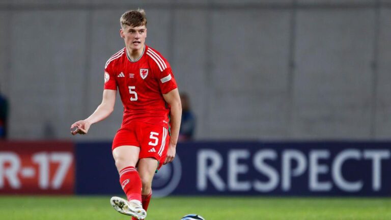 Chelsea To Battle Liverpool For Cardiff City Teenager Dylan Lawlor