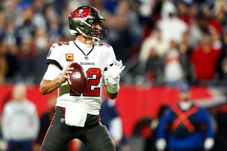 The 5 Oldest NFL Quarterbacks to Start a Game - Sportscasting | Pure Sports