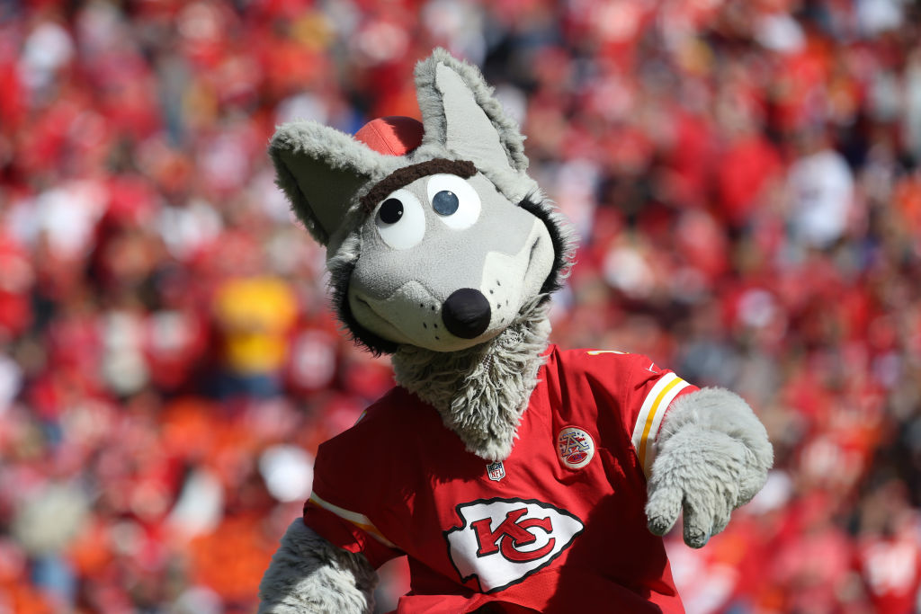 Why Is The Kansas City Chiefs Mascot A Wolf Why Is The Kansas City Chiefs Mascot A Wolf