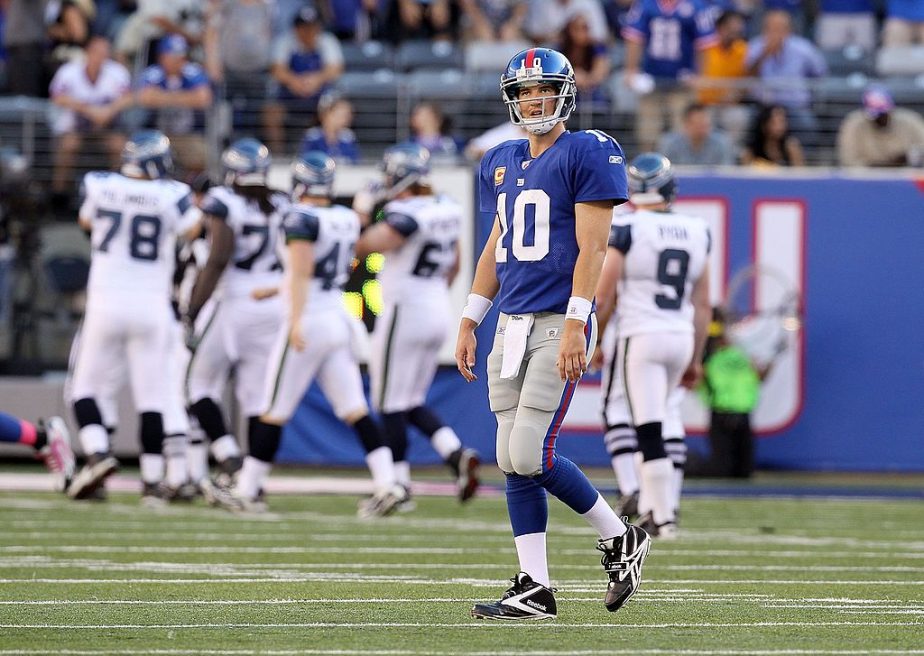 Eli Manning Surprisingly Made $1 Million For Each Giants Interception ...