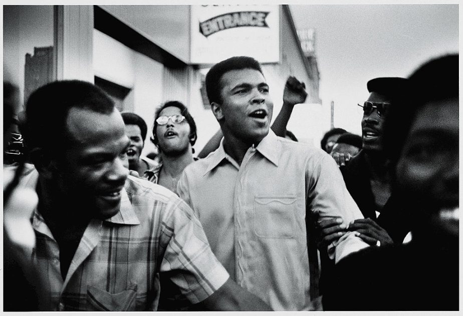 Why Did Cassius Clay Change His Name to Muhammad Ali? - Sportscasting ...