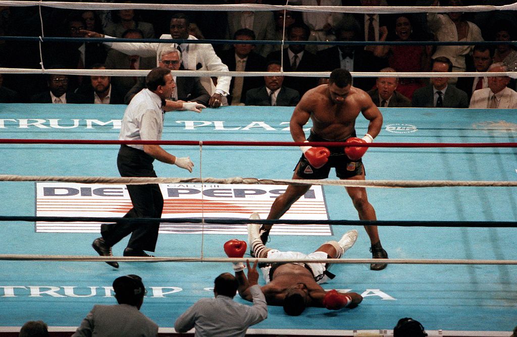 Why Michael Spinks Didn't Want to Leave His Dressing Room to Fight Mike ... Why Michael Spinks Didn't Want to Leave His Dressing Room to Fight Mike ...