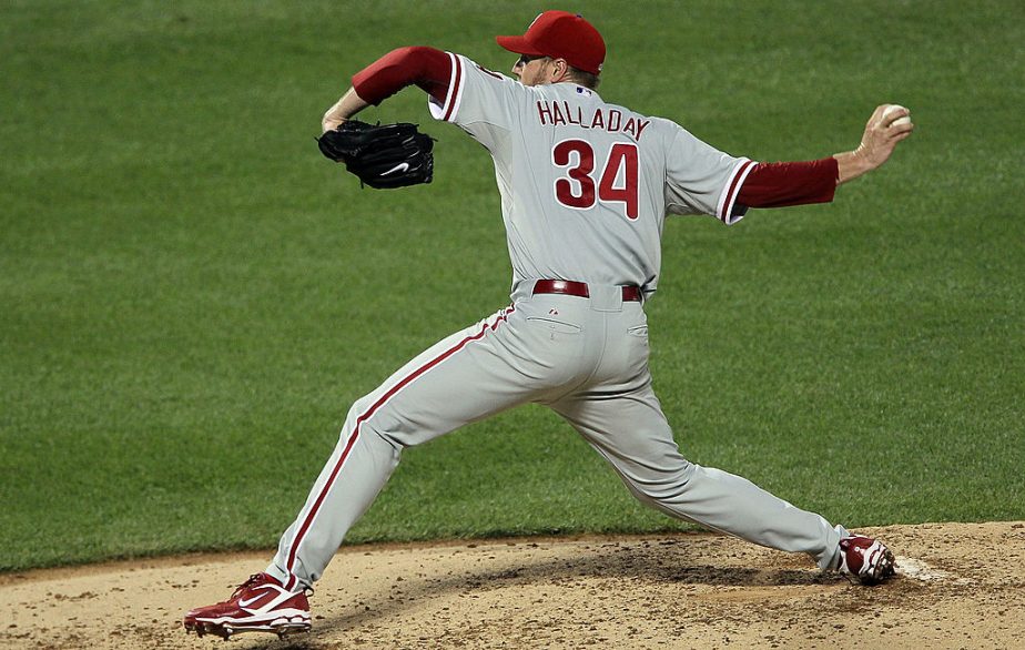 Haunting Roy Halladay Tweet a Week Before His Death Revealed Risky ...