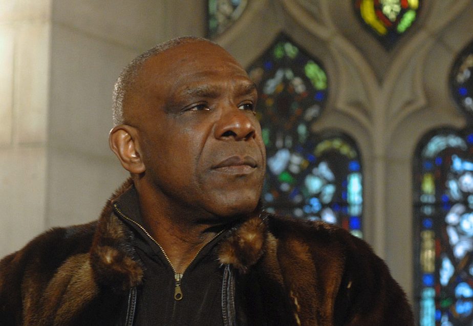 Former MVP Andre Dawson is a Baseball Hall of Famer Who Now Deals With ...