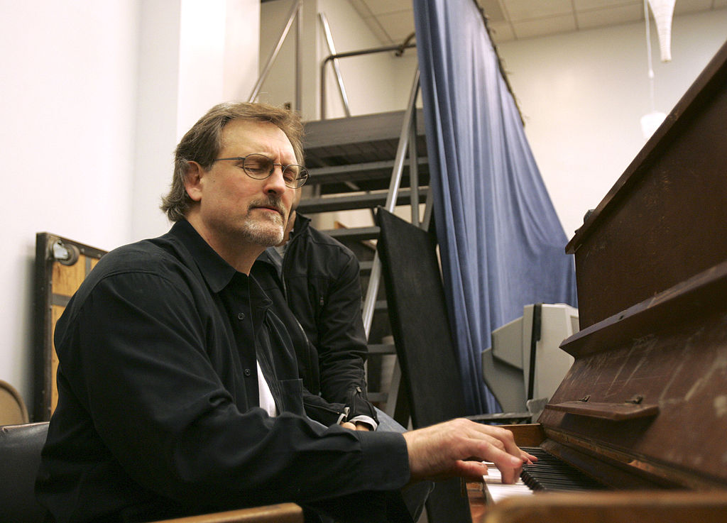 An All-Pro NFL Lineman Co-Wrote a Huge Bonnie Raitt Hit Song ...