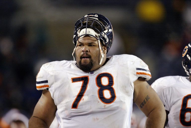Aaron Gibson Was the NFL's Heaviest Player, but That Didn't Translate ...