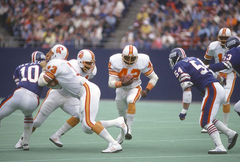 The Tragic Story of Ricky Bell, the Former No. 1 NFL Pick Who Died at ...