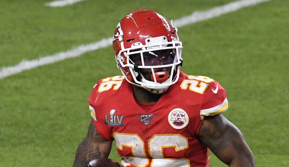 The Heartbreaking Reason Damien Williams Opted Out of the Chiefs ...