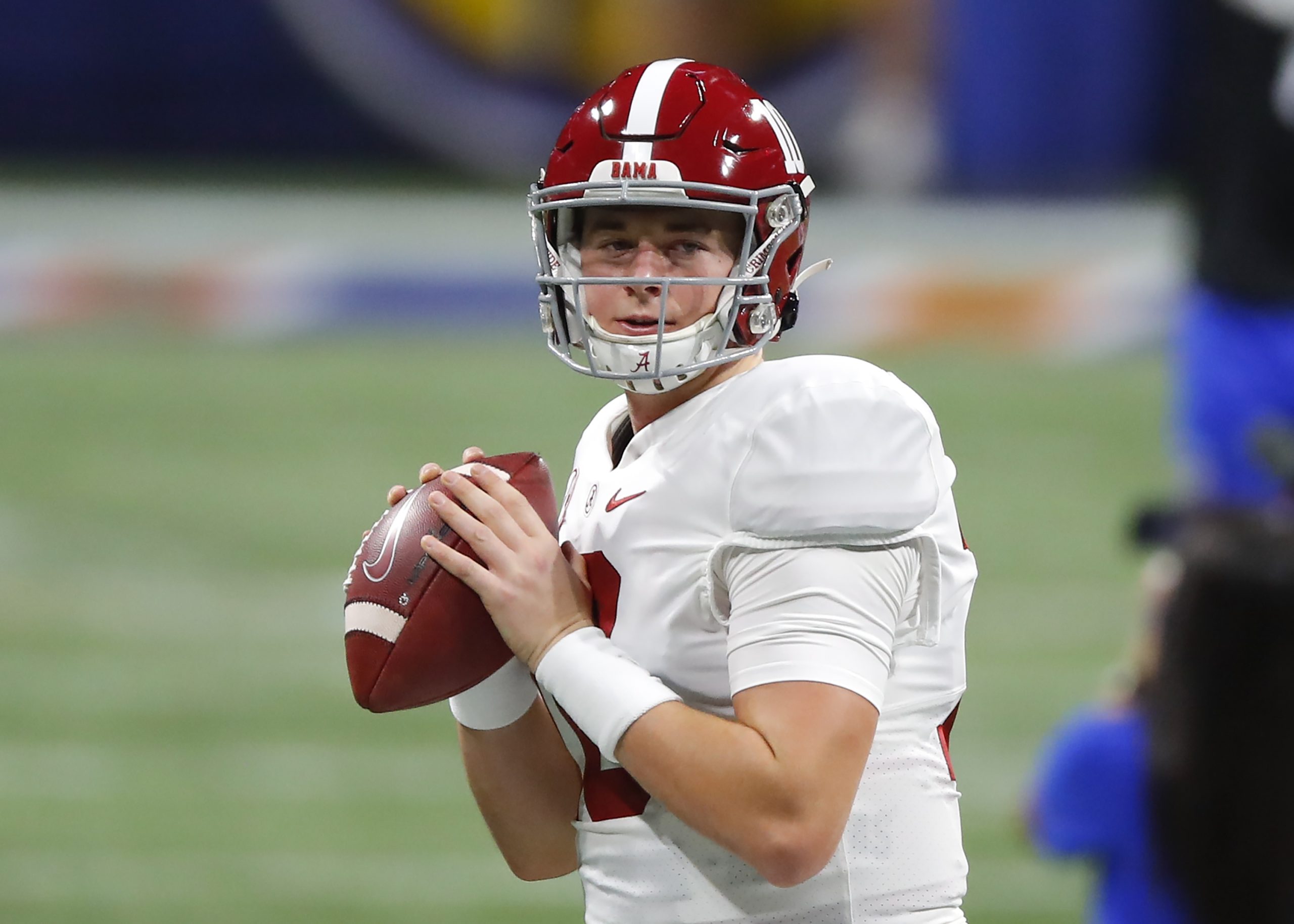 Alabama QB Mac Jones Wanted to Be a 'Football Plyr' Since He Was a Kid ...