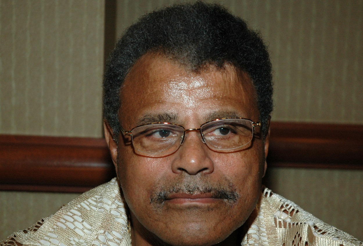 Before Making WWE History, Rocky Johnson Was a Boxer Who Stepped in the ...