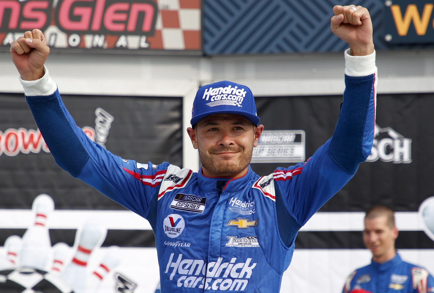 Watch NASCAR Drivers Kyle Larson, Christopher Bell at Chili Bowl ...