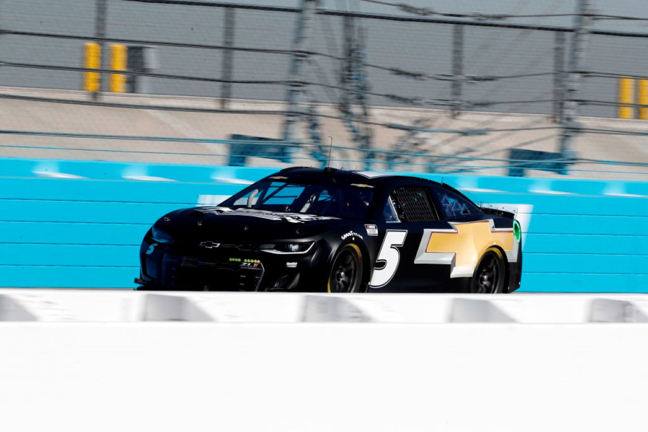 How Fast Do NASCAR Cars Go? - Sportscasting | Pure Sports