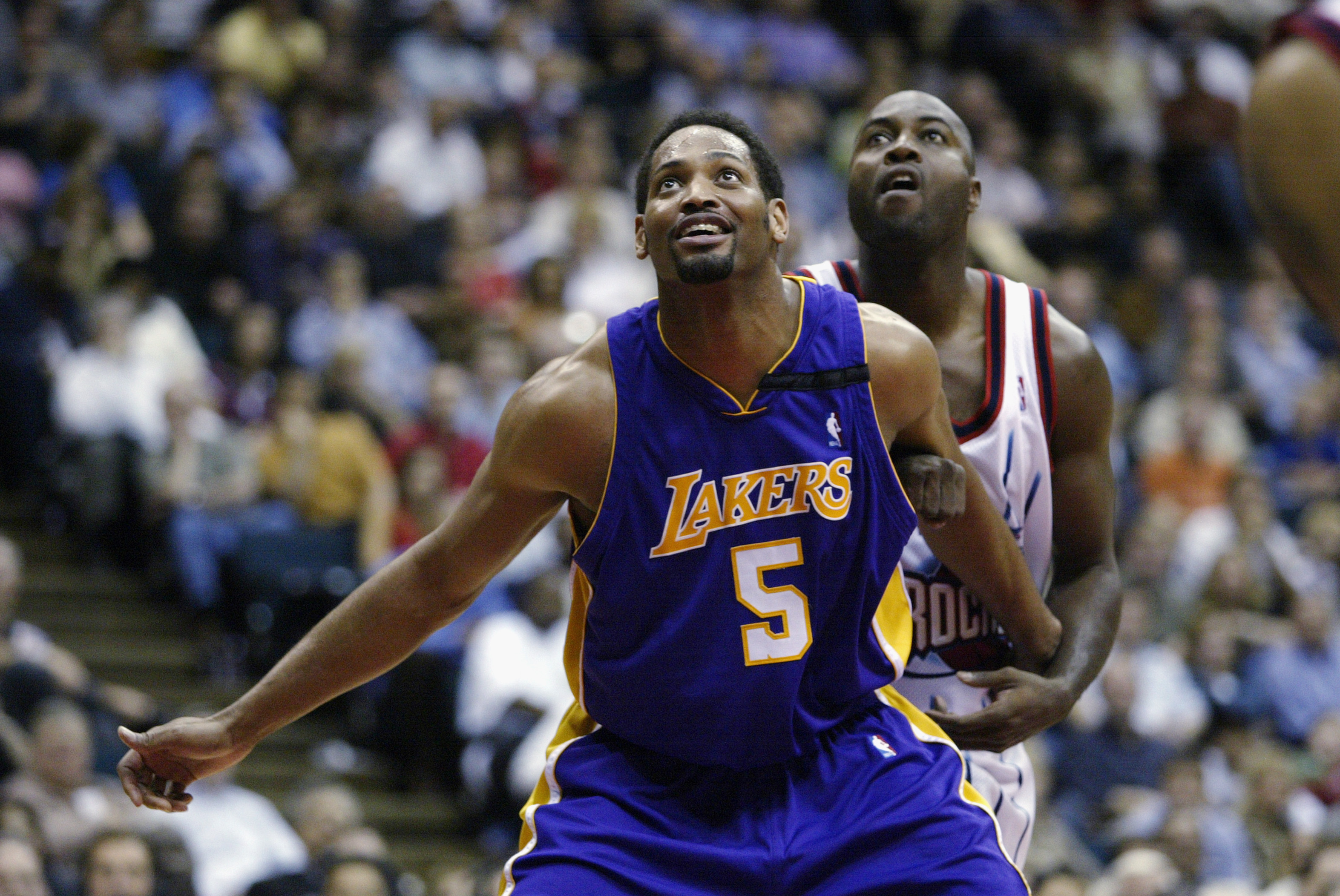 Robert Horry Explains How 12 Reese's Peanut Butter Cups Set Him on the ...