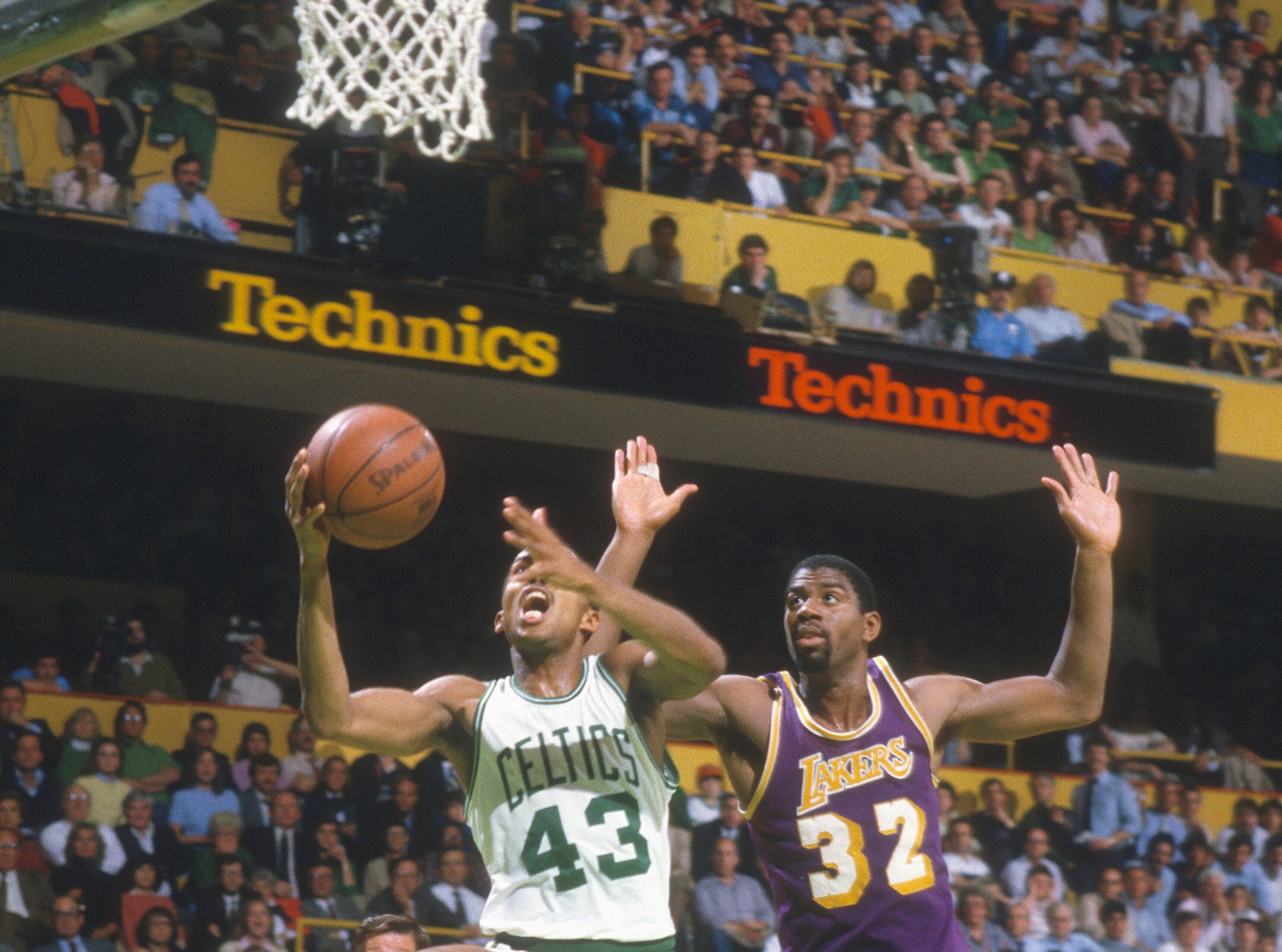 The Boston Celtics and LA Lakers Met 4 Times in the 1985-86 Preseason ...