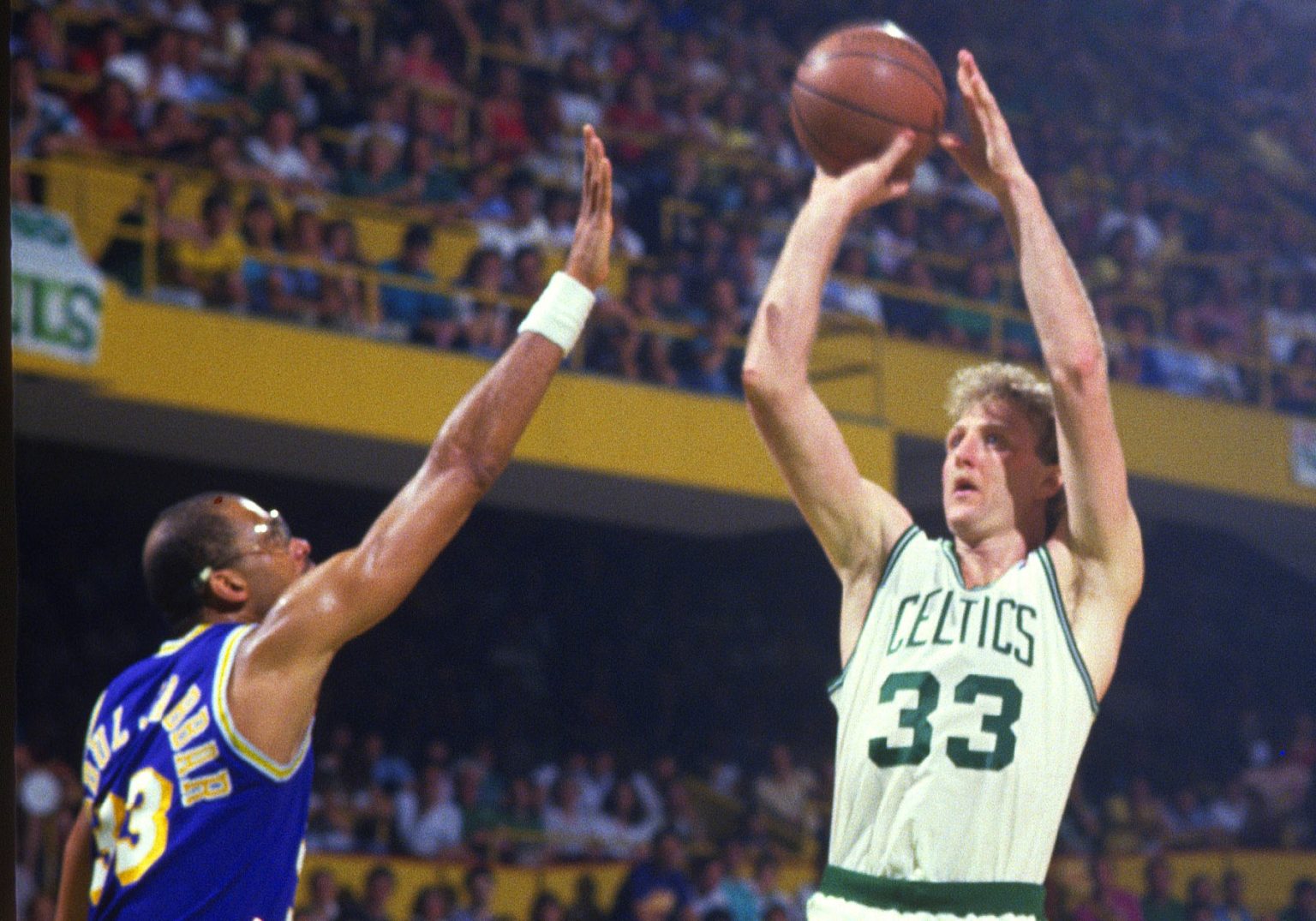 Boston Celtics vs. LA Lakers By the (Jersey) Numbers: Who Wore No. 33 ...