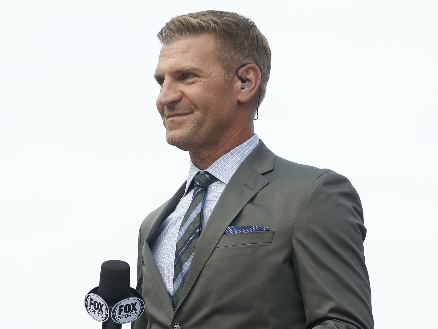 Clint Bowyer Moves Past Fatal Accident and Returns to Fox Where ...