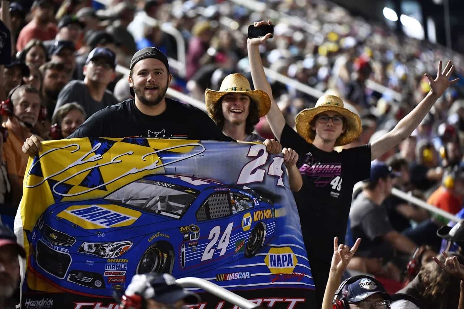 Should I Bring Earplugs to a NASCAR Race? The Noise Level Is Thrilling ...