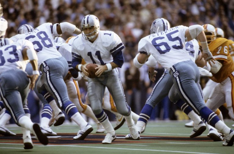 Ranking All Dallas Cowboys Quarterbacks in Franchise History ...