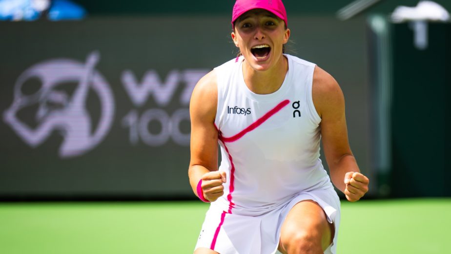 Michael Jordan Height: How Tall Is the NBA Legend? - Sportscasting ...