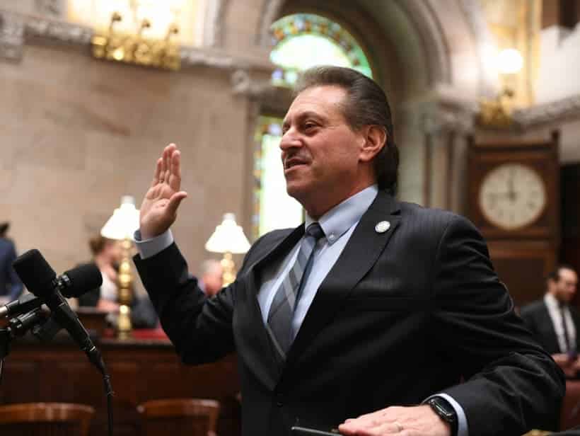 New York Senator Files Bill To Legalize Online Poker In NY
