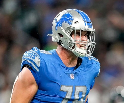 Lions DE John Cominsky Suffers Torn MCL, Late Return Possible