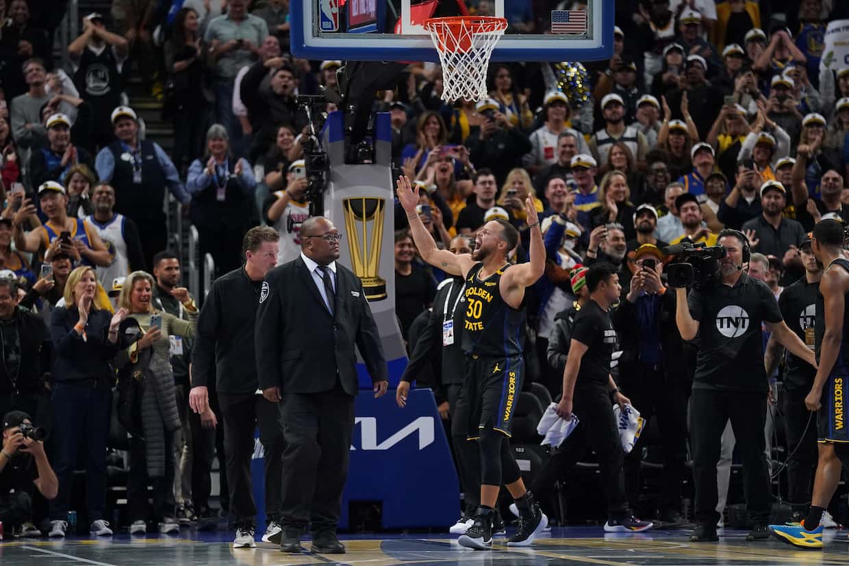 How Many Rings Does Stephen Curry Have? - Sportscasting | Pure Sports