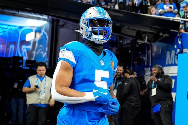 How Do They Measure Hand Size & Height At The NFL Combine?
