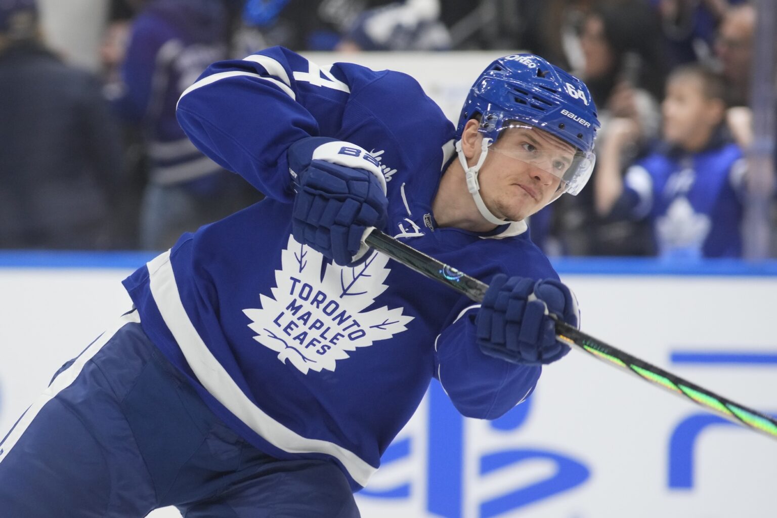 'The Flying Elvis': Why Fans Boycotted the Patriots Logo ...