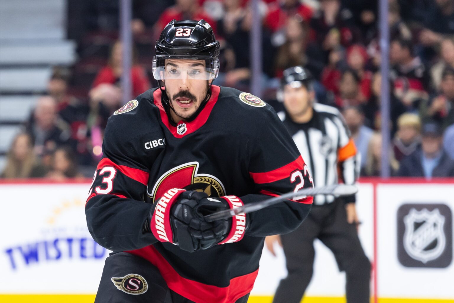 'The Flying Elvis': Why Fans Boycotted the Patriots Logo ...