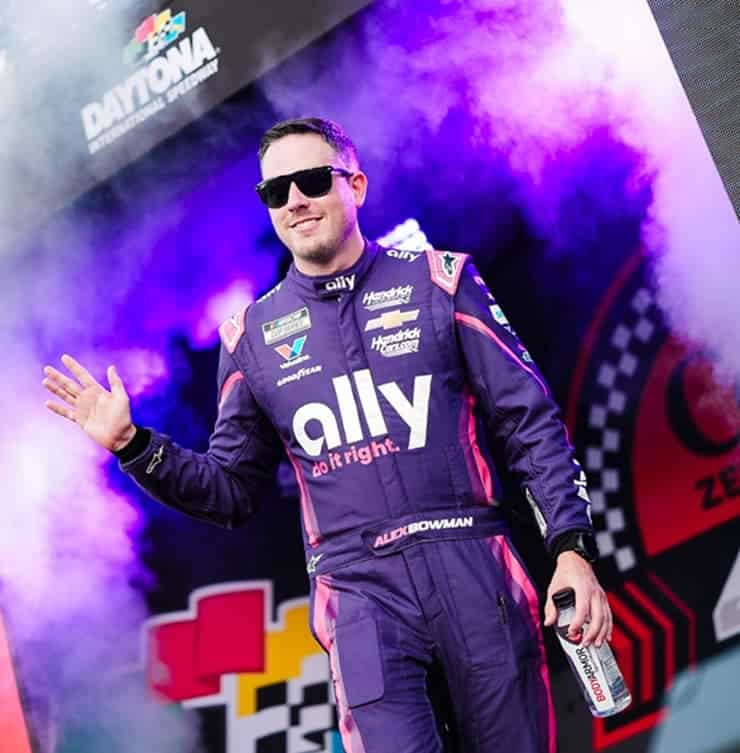 NASCAR Cup Series’ Cook Out Southern 500: Kyle Larson Tops Odds