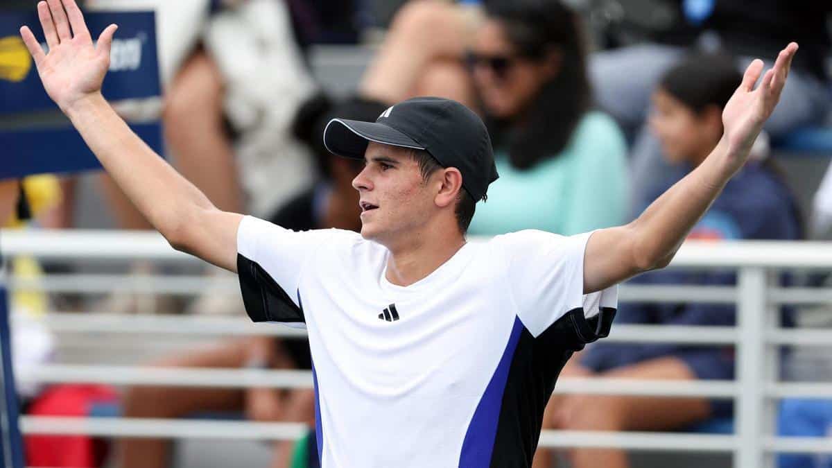 Rafael Jodar Is Turning Pro In 2026