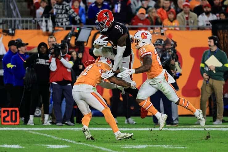 Moments After Houston Oilers DT Jeff Alm Accidentally Killed Best ...